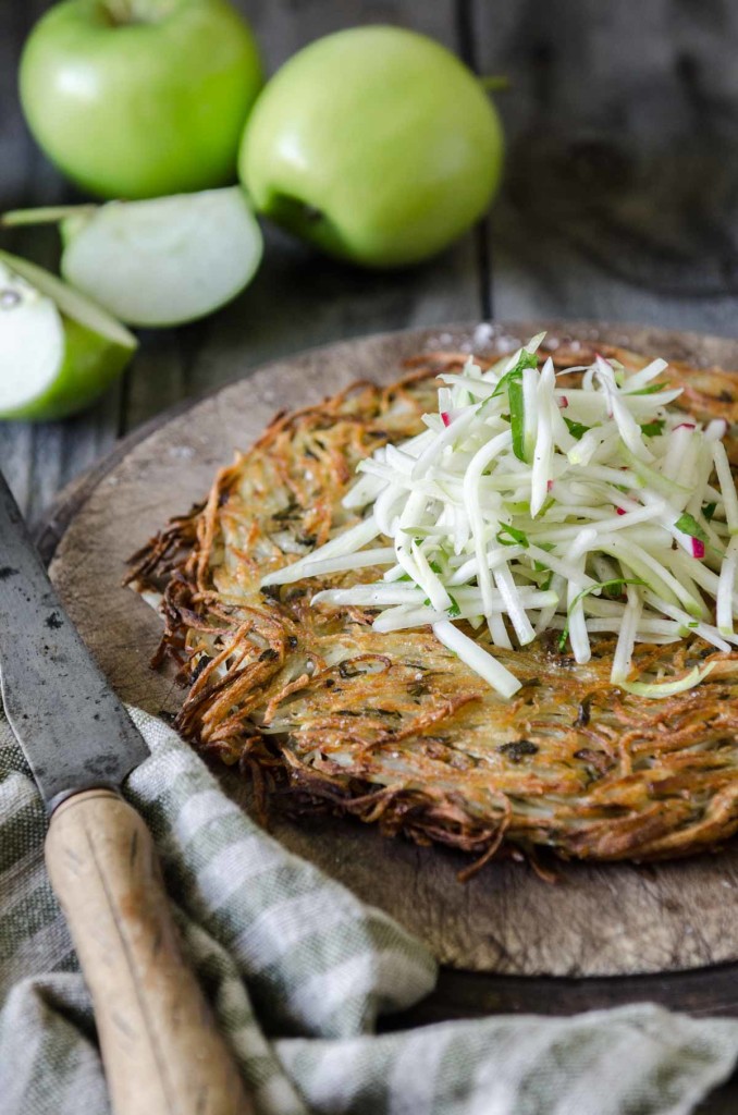 Potato Rösti with Apple and Fennel Slaw | Chew Town Food Blog