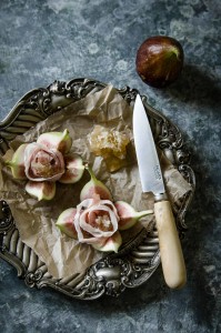 Fig and Prosciutto Roses | Chew Town Food Blog