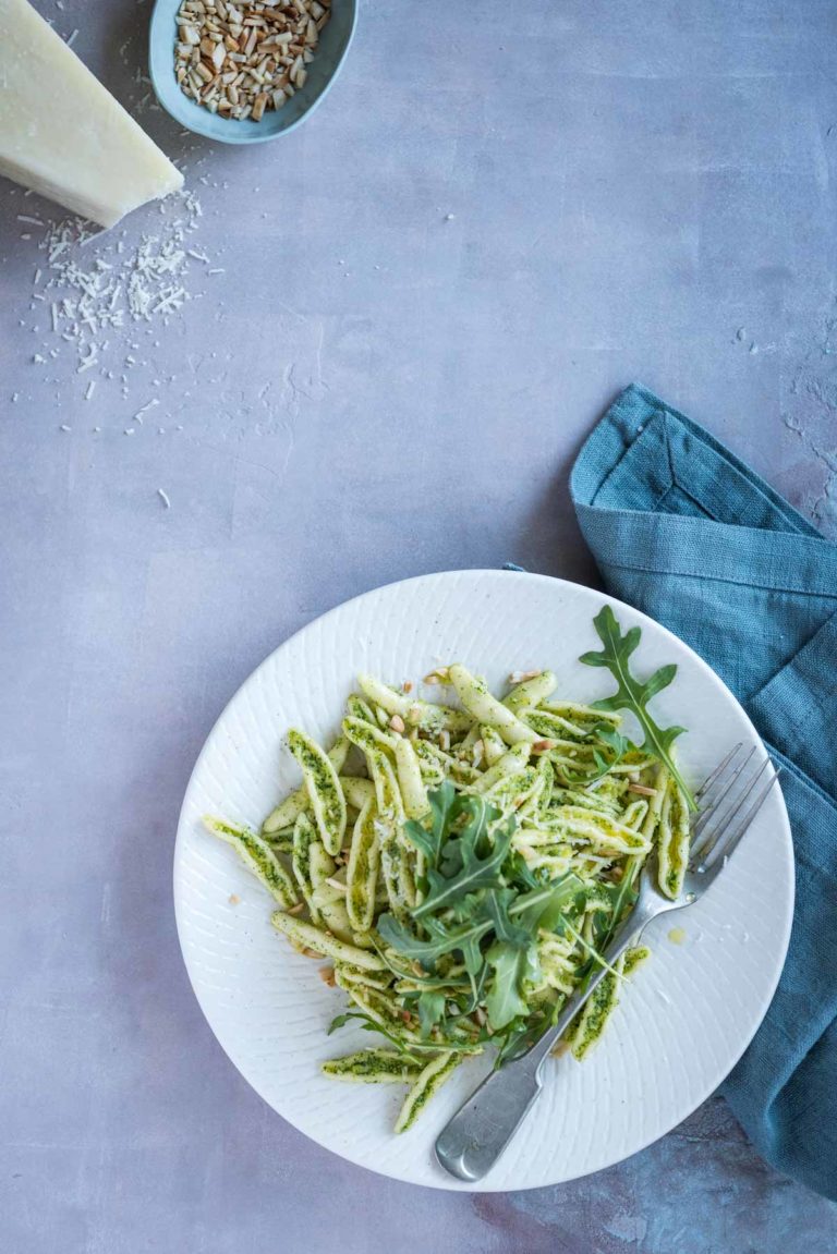 Rocket Almond Pesto Pasta | Chew Town Food Blog