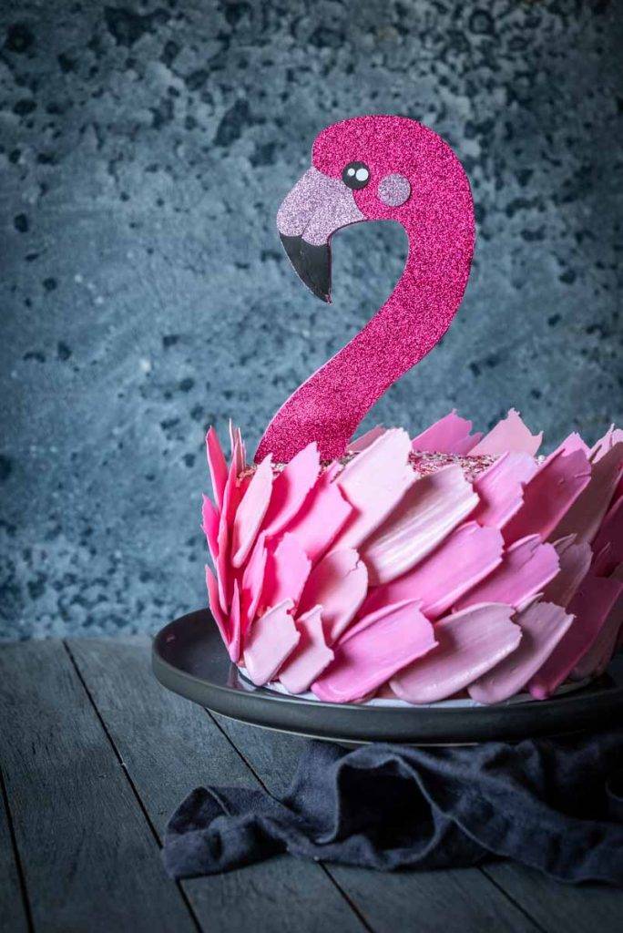 Flamingo Cake & Cake Decorating Tips | Chew Town Food Blog
